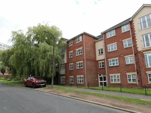 2 Bedroom Flat For Sale In Manchester, Greater Manchester