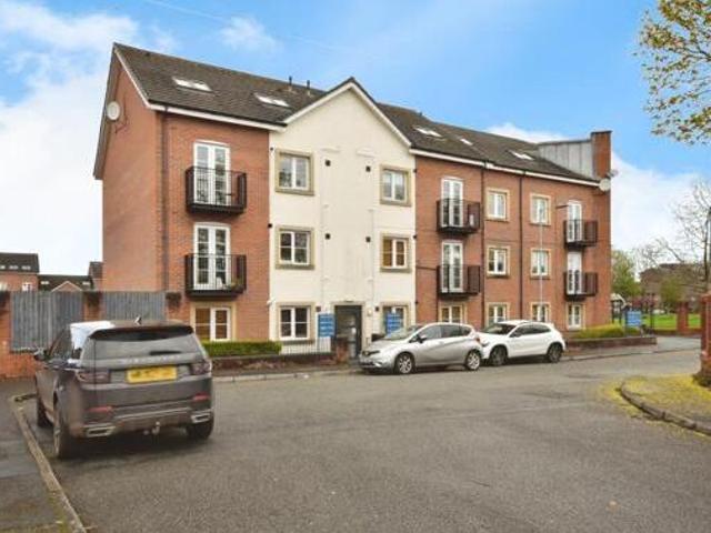 2 Bedroom Flat For Sale In Manchester, Greater Manchester