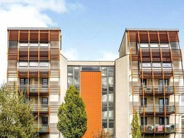 2 Bedroom Flat For Sale In Manchester, Greater Manchester
