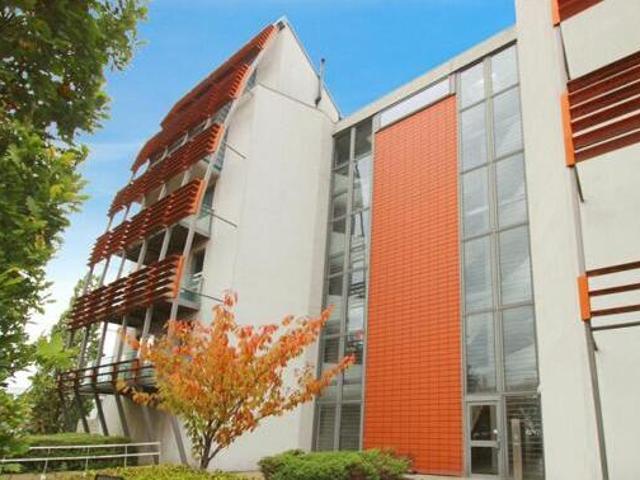2 Bedroom Flat For Sale In Manchester, Greater Manchester