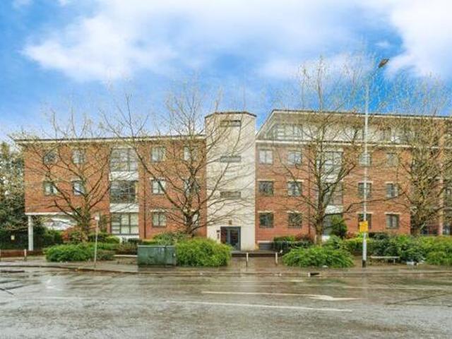 2 Bedroom Flat For Sale In Manchester