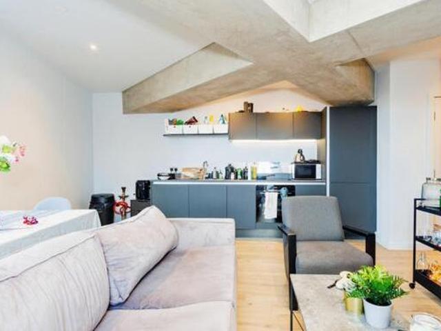 2 Bedroom Flat For Sale In Manchester