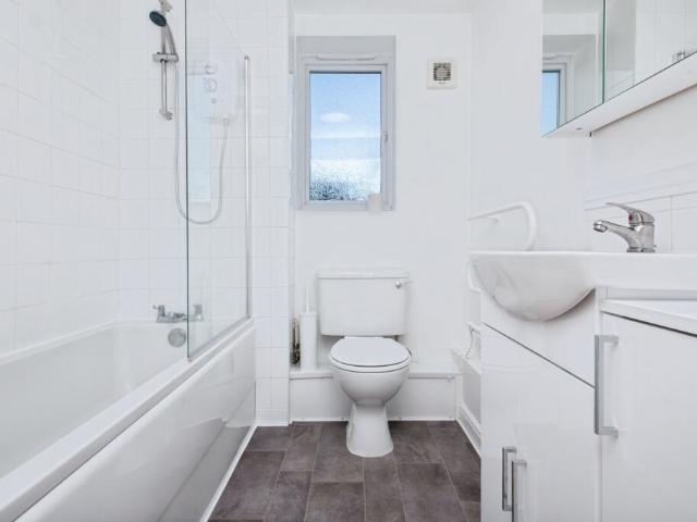 2 bedroom flat for sale in Manley Road, Whalley Range, Greater Manchester, M16