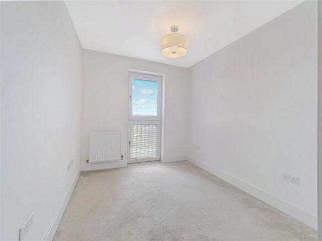 2 bedroom flat for sale in Mansionhouse Court, Langside, Glasgow, G41