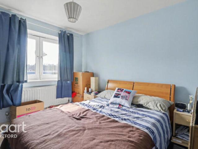 2 bedroom flat for sale in Macarthur Close, ERITH, DA8