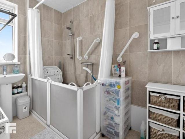 2 bedroom flat for sale in Norfolk Court Maes yr Awel Radyr Cardiff CF15 8AU, CF15