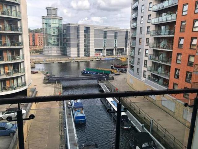 2 bedroom flat for sale in Magellan House, Armouries Way, Leeds, West Yorkshire, LS10