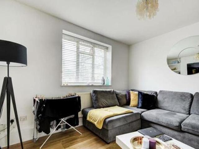 2 Bedroom Flat For Sale In Maida Vale, London