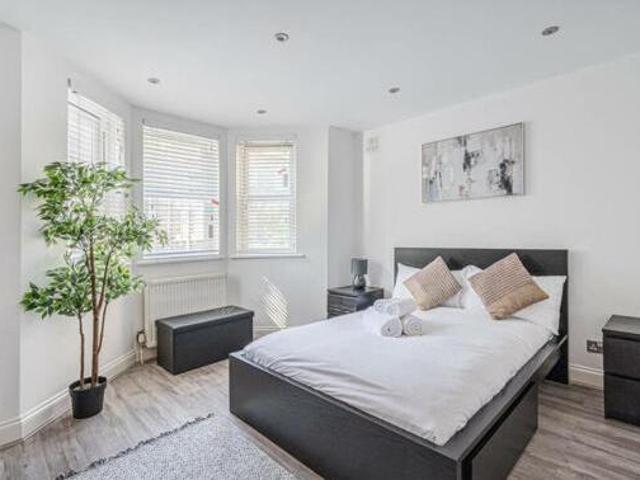 2 Bedroom Flat For Sale In Maida Vale, London