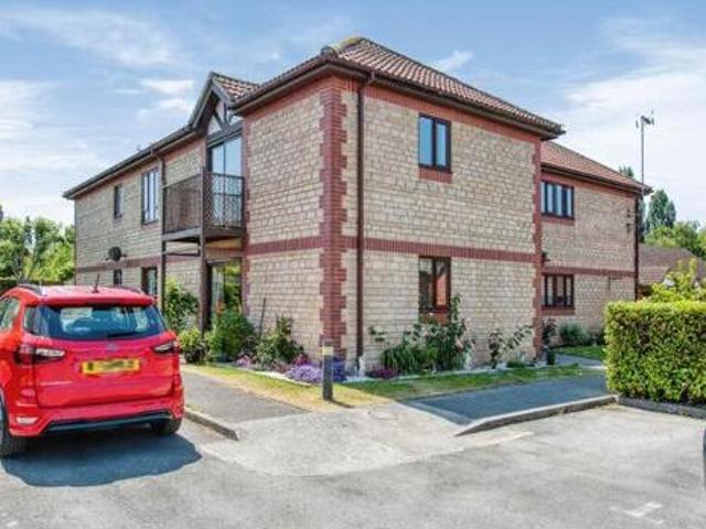 2 Bedroom Flat For Sale In Martock, Somerset