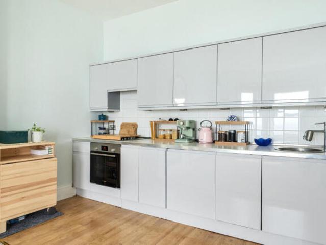 2 bedroom flat for sale in Marine Parade, Worthing, West Sussex, BN11