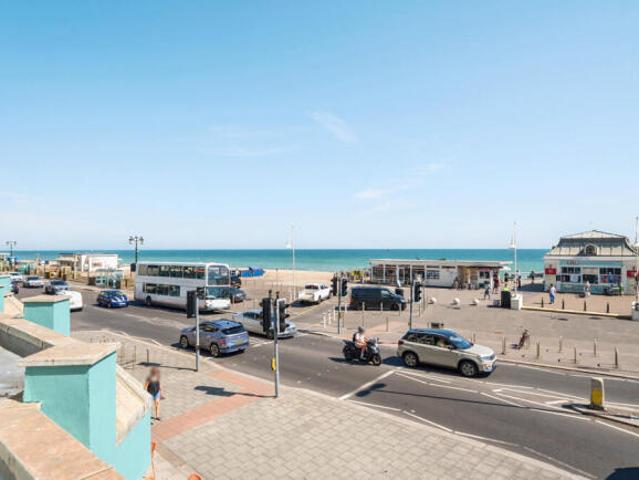 2 bedroom flat for sale in Marine Parade, Worthing, West Sussex, BN11