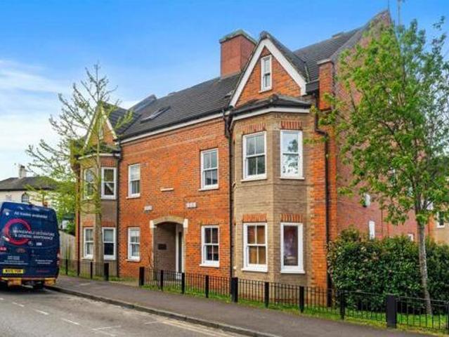 2 Bedroom Flat For Sale In Markenfield Road