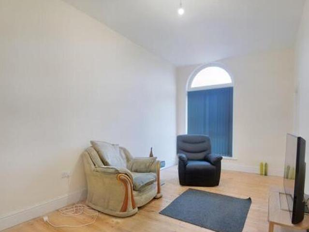 2 Bedroom Flat For Sale In Market Rasen