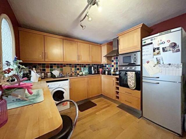 2 bedroom flat for sale in Marks Court, Southend On Sea, SS1
