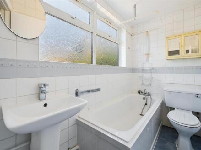 2 bedroom flat for sale in Marlborough Road, Colliers Wood, SW19