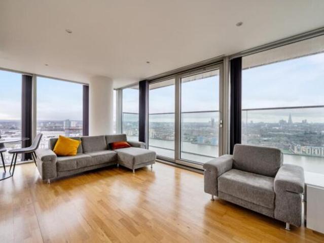 2 bedroom apartment for sale in Landmark West Tower, Marsh Wall, E14
