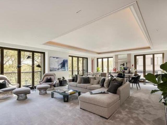 2 Bedroom Flat For Sale In Mayfair, London