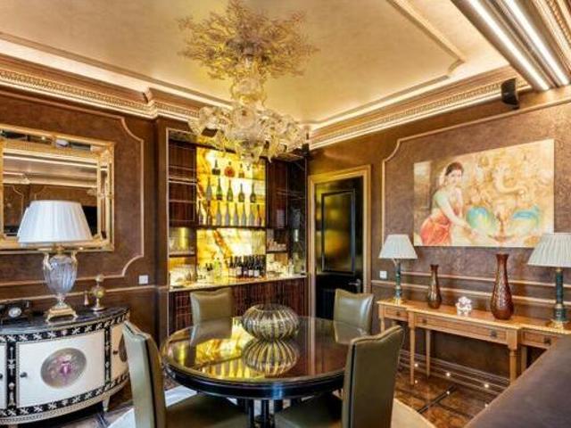 2 Bedroom Flat For Sale In Mayfair, London