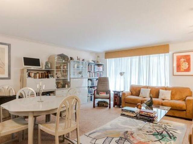 2 Bedroom Flat For Sale In Mayfair, London