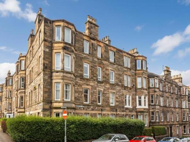 2 bedroom flat for sale in Meadowbank Crescent, Edinburgh, EH8