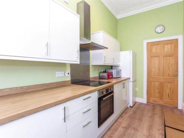 2 bedroom flat for sale in Meadowpark Street, Dennistoun, Glasgow, G31