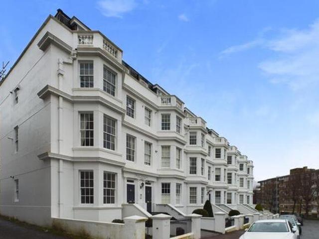 2 Bedroom Flat For Sale In Meads, Eastbourne