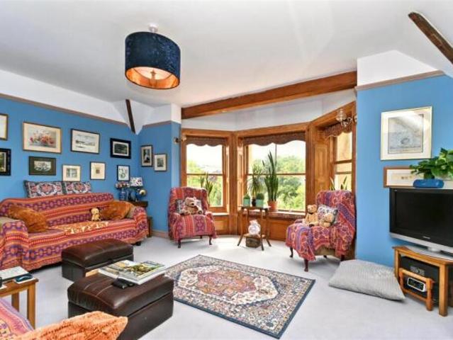 2 bedroom flat for sale in Meads Road, Eastbourne, BN20
