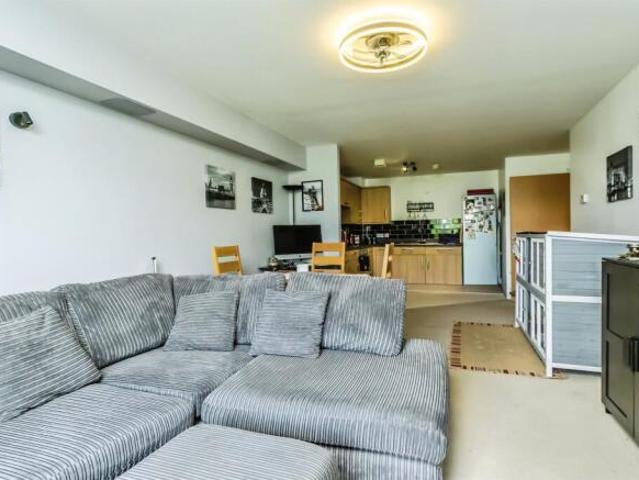2 bedroom flat for sale in Medway Drive, Tunbridge Wells, TN1