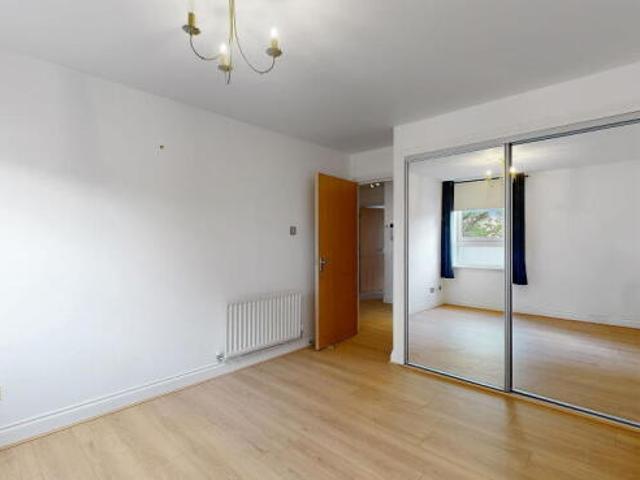 2 bedroom flat for sale in Minerva Way, Glasgow, G3