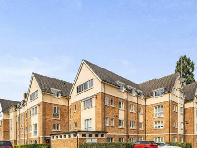 2 Bedroom Flat For Sale In Middlesex