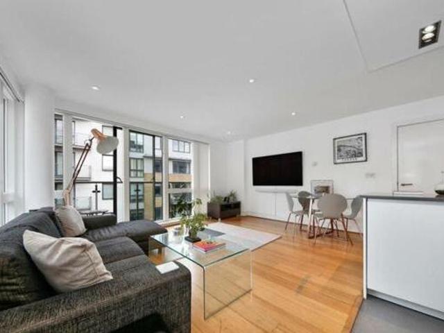 2 Bedroom Flat For Sale In Mile End, London