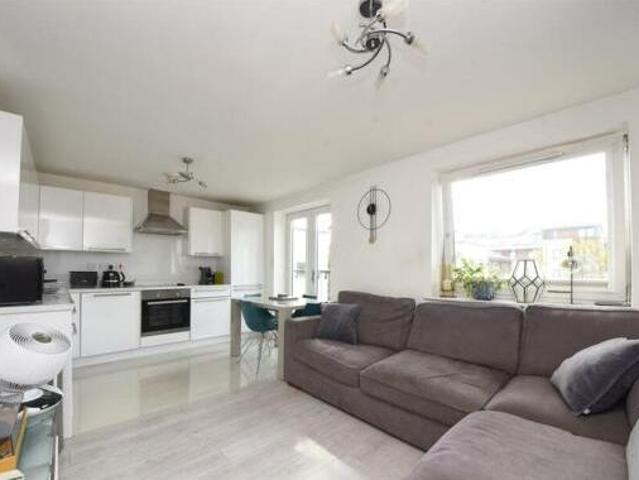 2 Bedroom Flat For Sale In Mill Hill