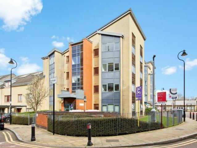 2 bedroom flat for sale in Monteagle Way, Hackney, E5