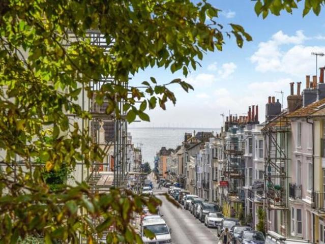 2 bedroom flat for sale in Montpelier Place, Brighton, BN1