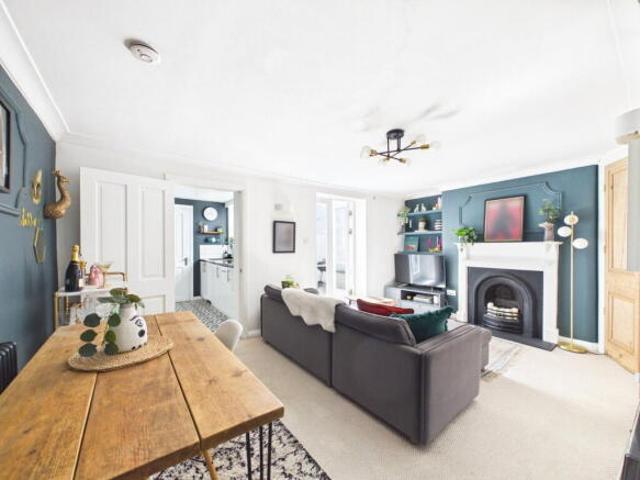 2 bedroom flat for sale in Montpelier Street, Brighton, BN1 3DL, BN1