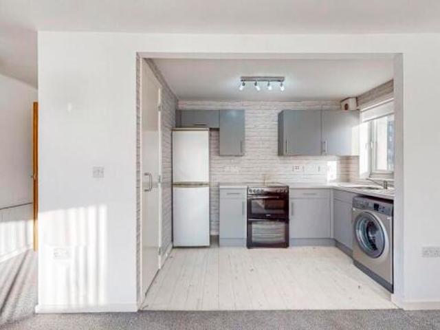 2 bedroom flat for sale in Moore Street, Glasgow, G40