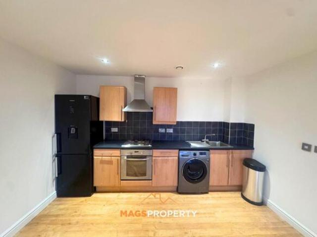 2 bedroom flat for sale in Moscow Drive, Liverpool, L13