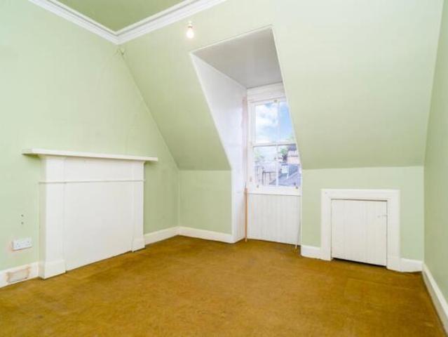 2 bedroom flat for sale in Murrayfield Avenue, Edinburgh, EH12