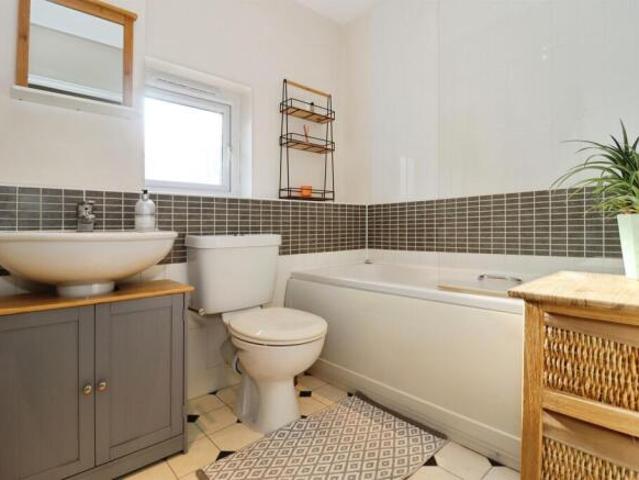 2 bedroom flat for sale in Nags Head Hill, Bristol, BS5