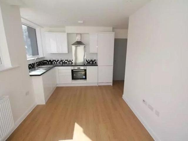 2 bedroom flat for sale in Napier Road, Luton LU1