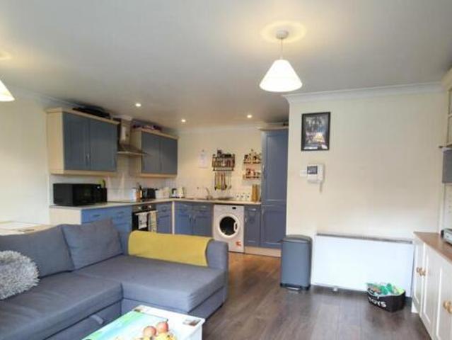 2 Bedroom Flat For Sale In Neptune Street, Leeds