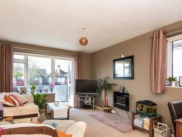 2 bedroom flat for sale in New Church Road Hove BN3