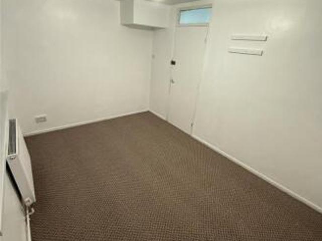 2 bedroom flat for sale in New Hope Road, Smethwick, West Midlands, B66