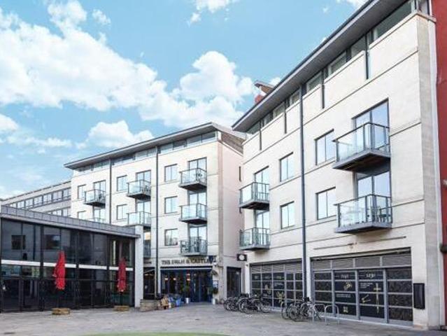 2 Bedroom Flat For Sale In New Road, Oxford