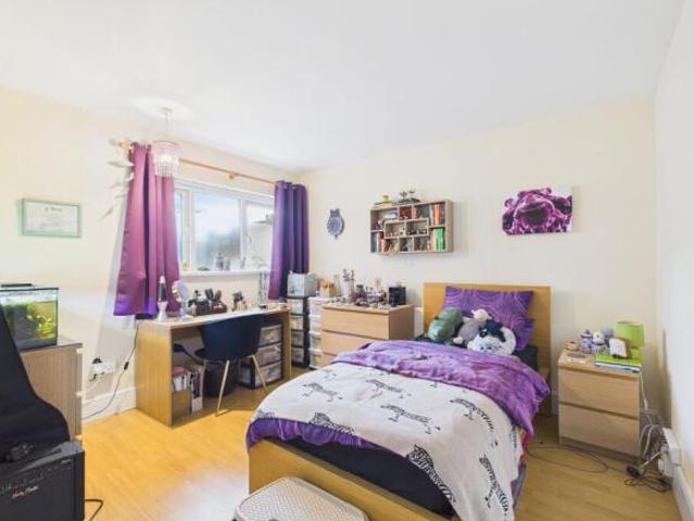 2 bedroom flat for sale in Newhall Road, Chester, CH2