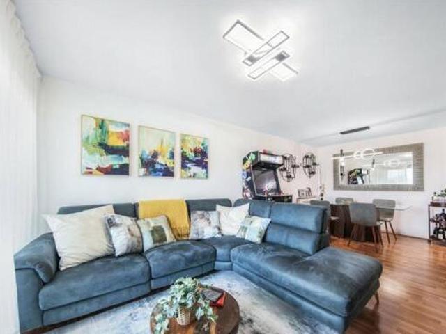 2 Bedroom Flat For Sale In Newport Avenue