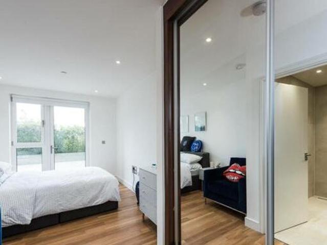 2 Bedroom Flat For Sale In Nine Elms, London