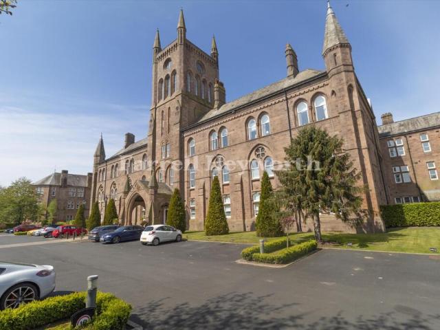 2 bedroom flat for sale in North Wing, The Residence, Lancaster, LA1