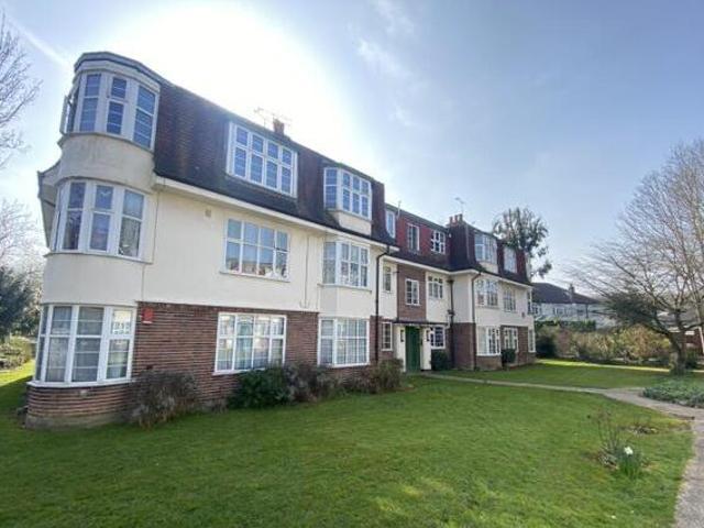 2 Bedroom Flat For Sale In North Chingford